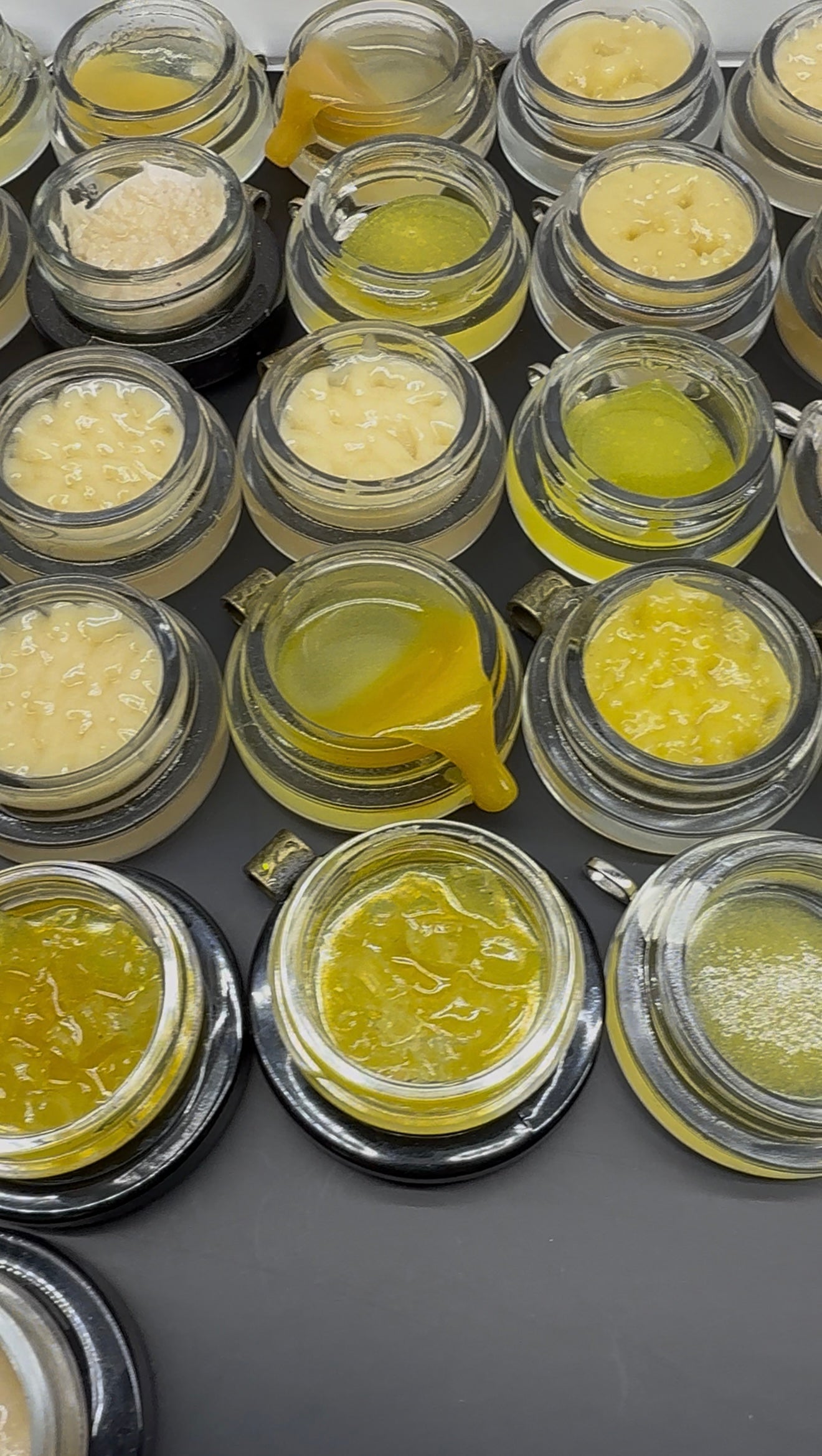 (Fake Hash) Pendant by Visual Fiber – Cloud Vortex